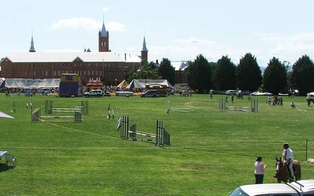 St Stanislaus' College - White Pages®